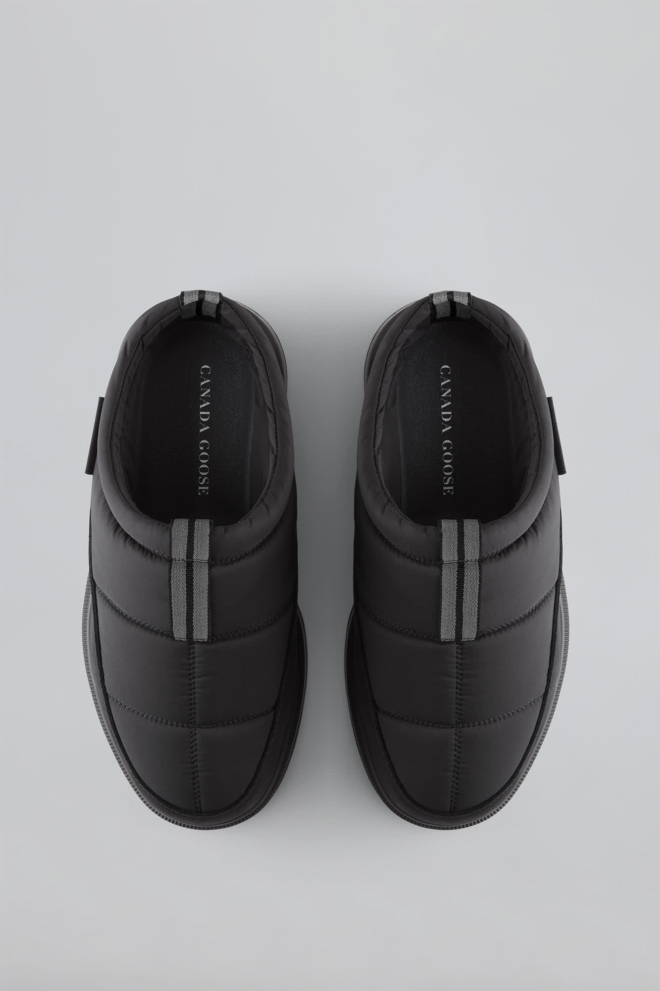 Shop Luxury Women's Boots - Winter & Puffer Boots | Canada Goose US