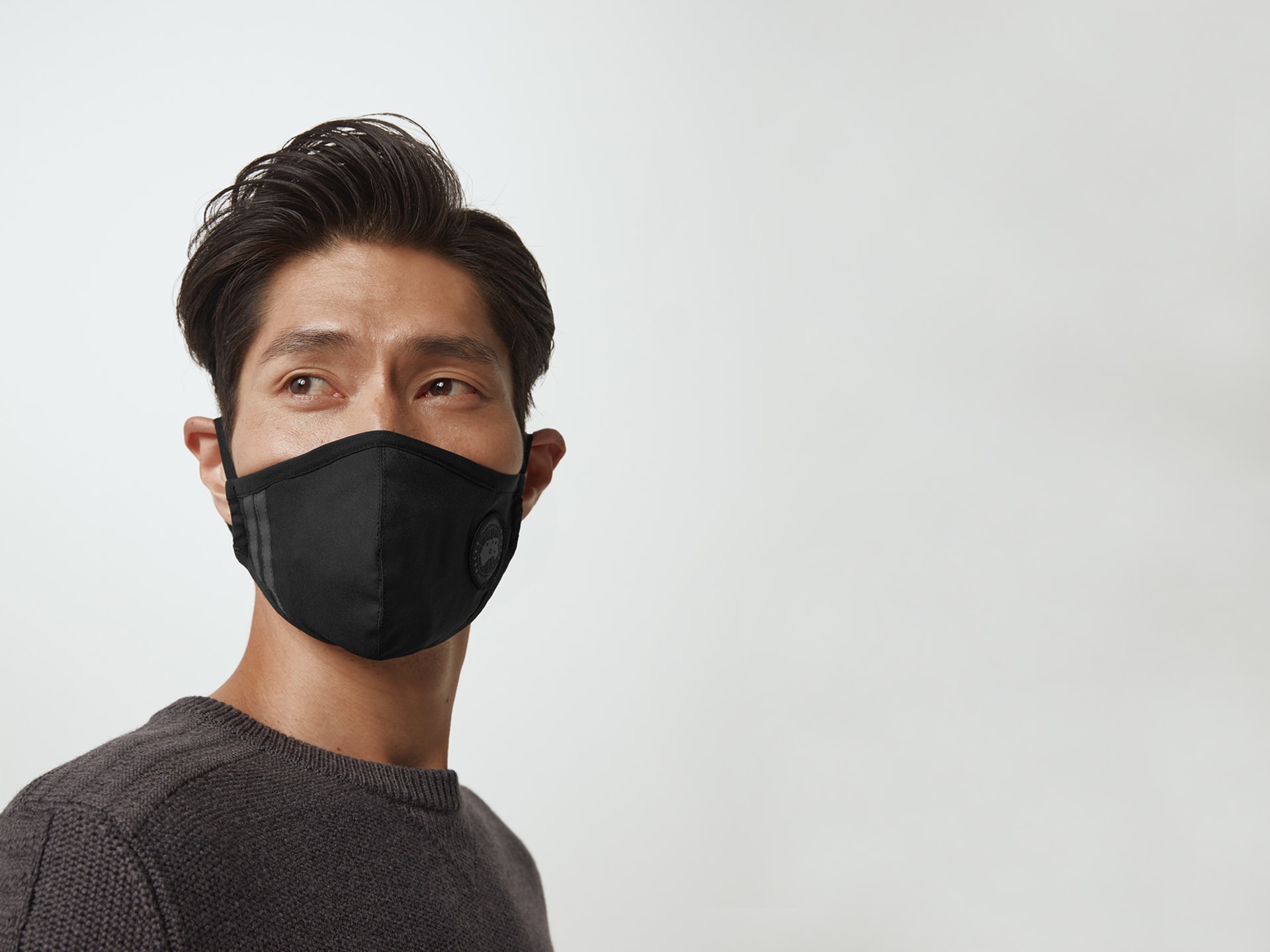 Black Disc Face Mask | Canada Goose MC