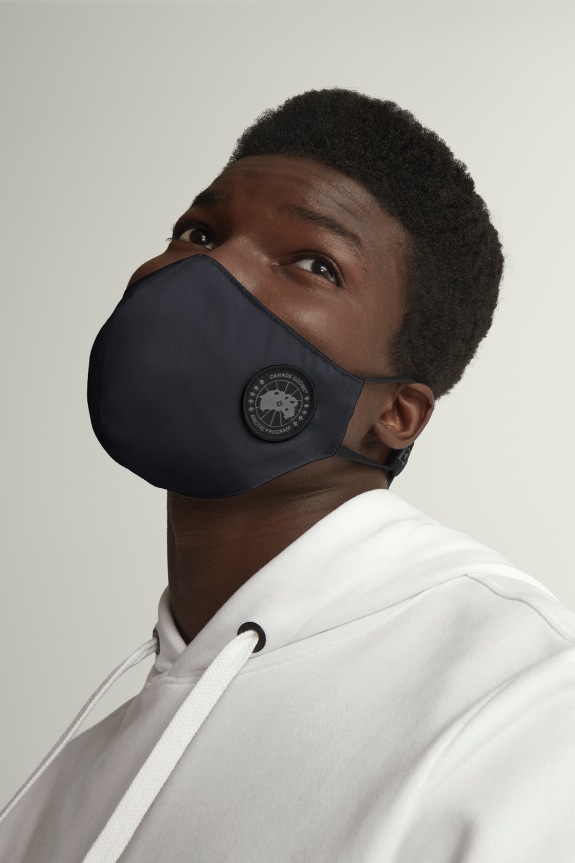 Black Disc Face Mask | Canada Goose®